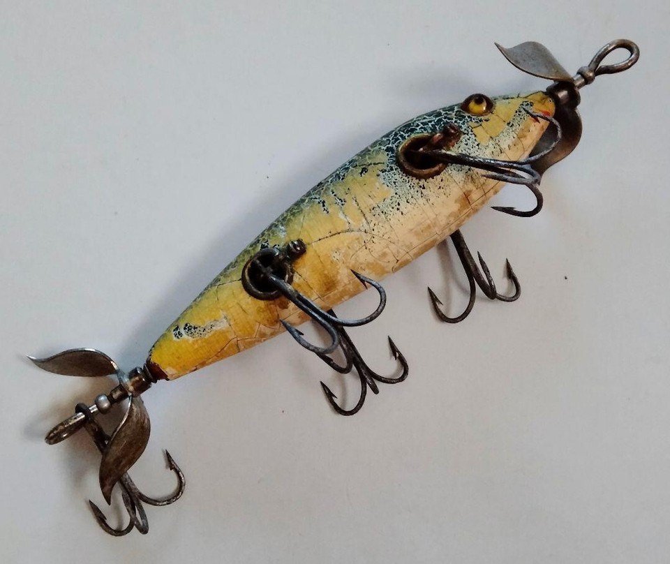 Old Hedon Heddon Dowagiac MInnow Plugs Outdoor Fishing Lure Bicolor ...