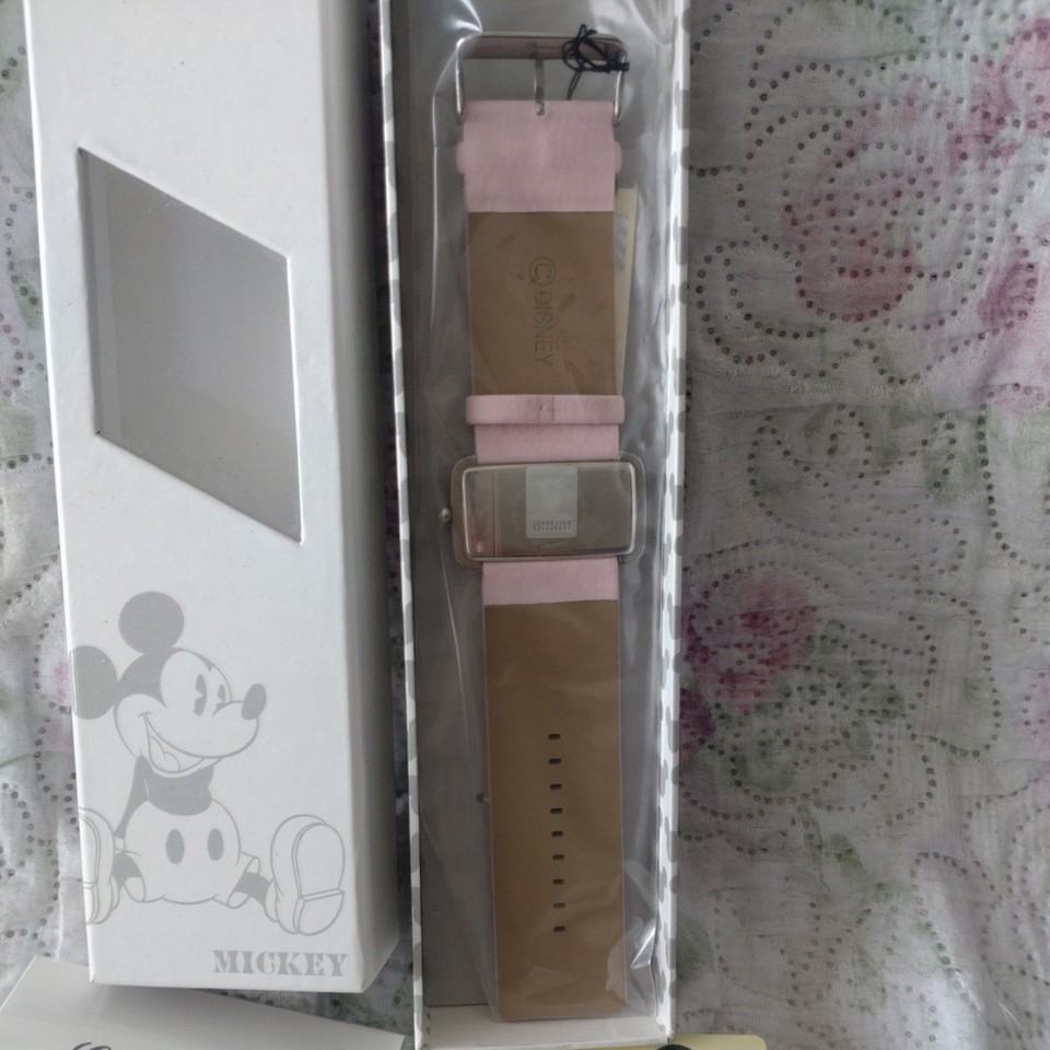 Disney Mickey Mouse Unopened New Kids Analog Watch Classic Design ...