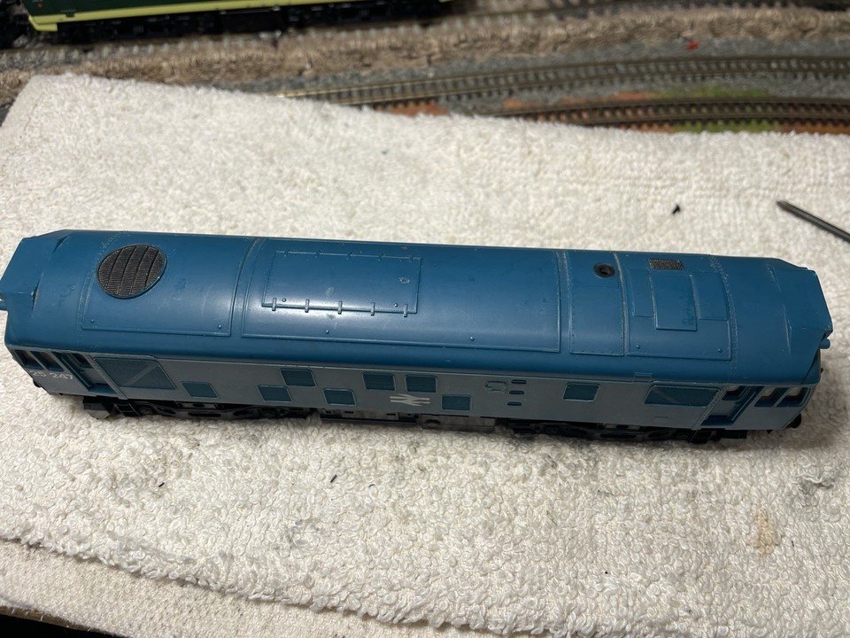 Hornby R068 Class 25 Diesel Locomotive No. 25247 British Rail Blue ...