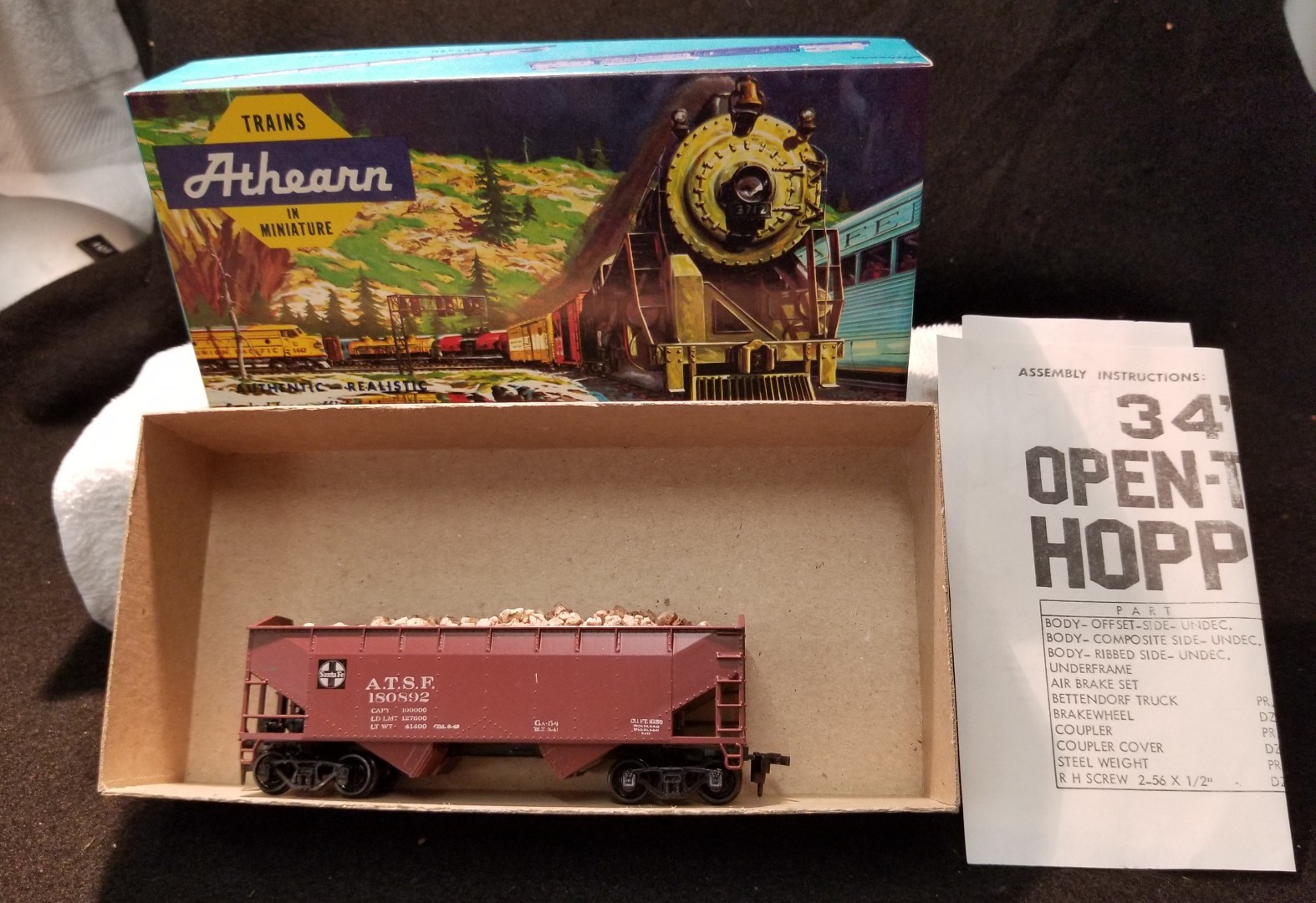 ATHEARN 5401 HO SCALE 34' OFFSET 2-BAY HOPPER SANTA FE. (12B) | eBay