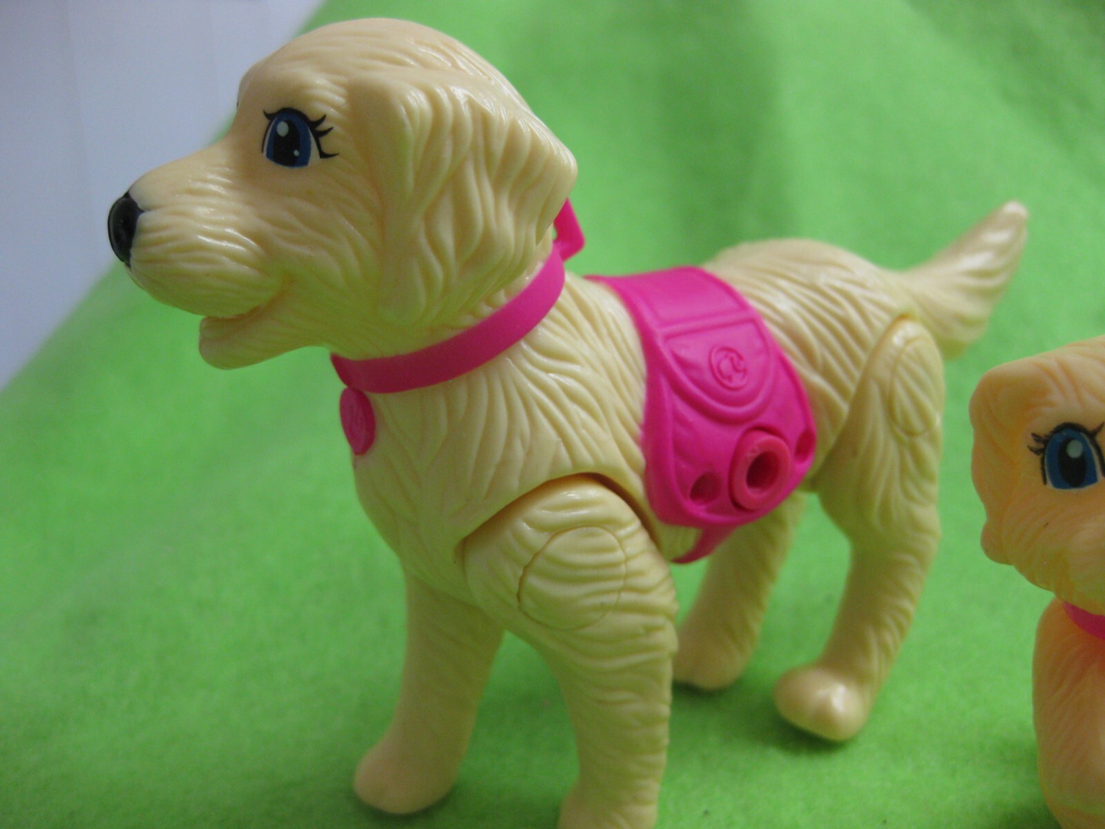 Barbie Pet Dog Strollin Pups Taffy Walking Golden Retriever ...