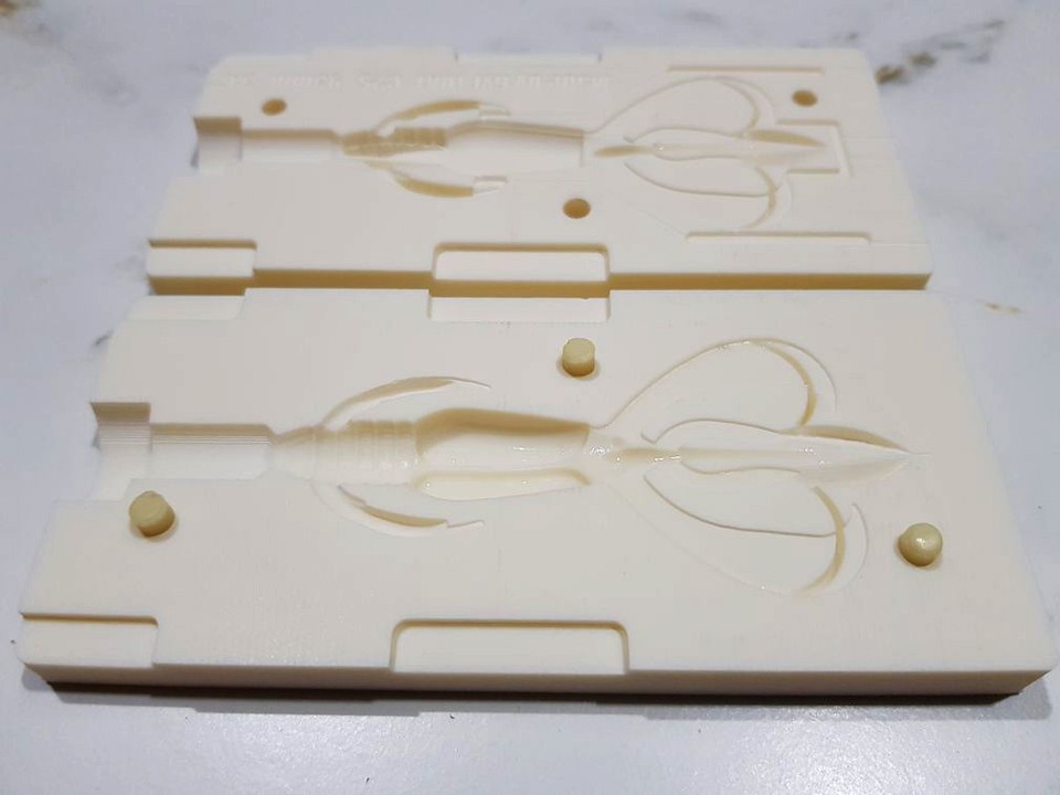 Keitech Crazy Flapper Fishing Mold Lure Craw Bait Mold Soft Plastic 38 ...