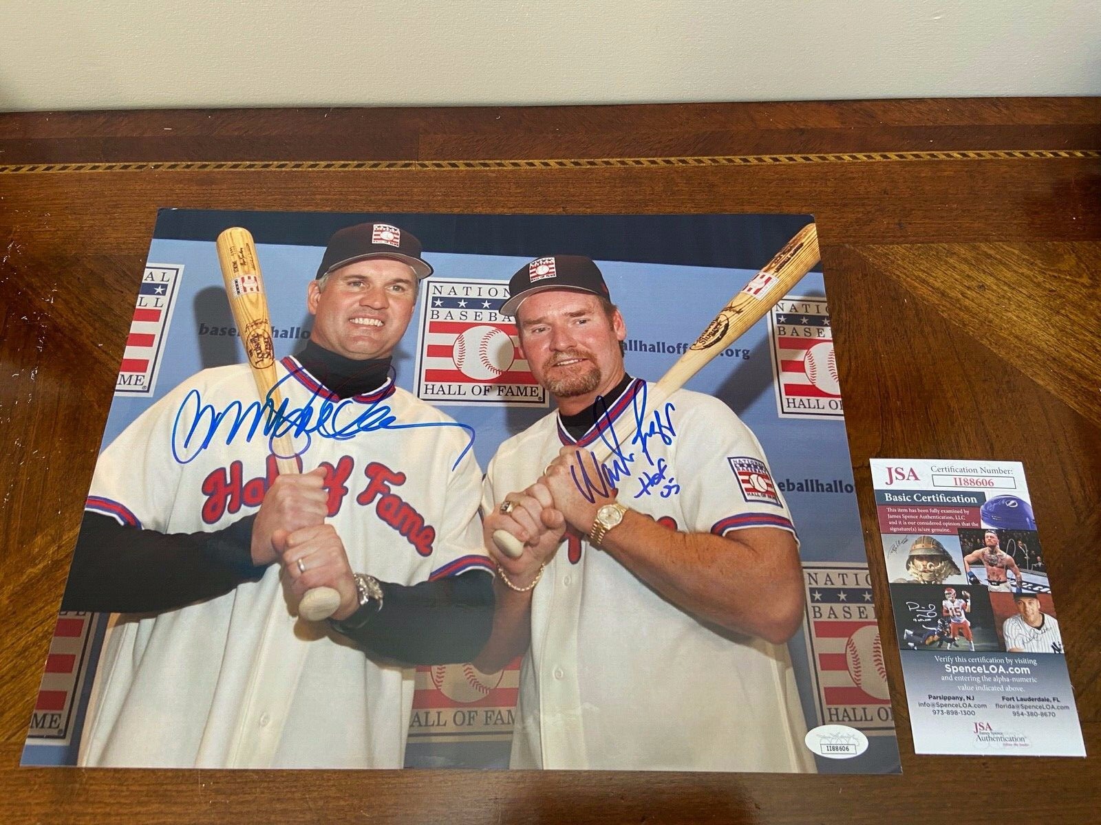 Ryne Sandberg Autographed Memorabilia | Signed Photo, Jersey ...