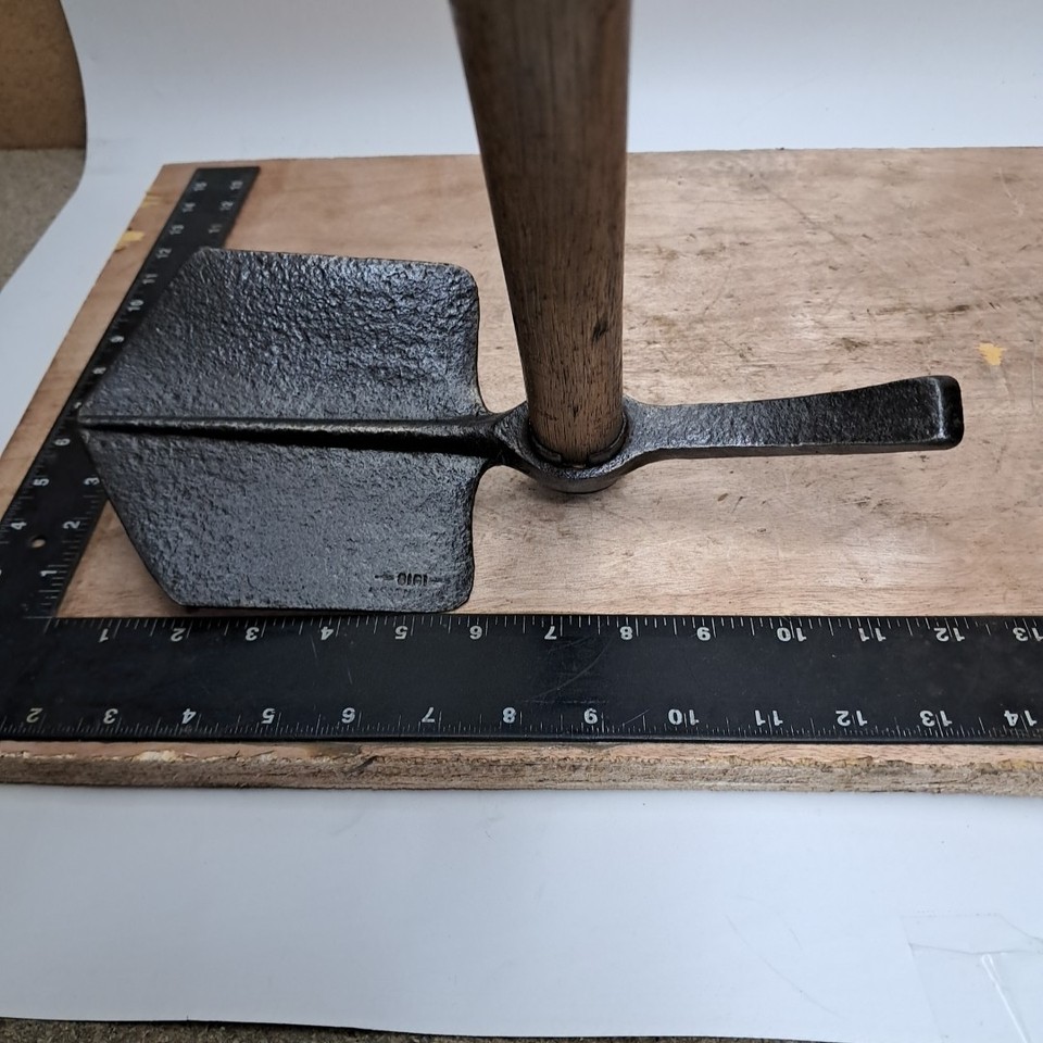 Vintage WW1 1918 Dated Garden Mattock Hoe Allotment Cultivator Digging ...