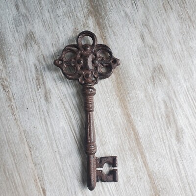 Vintage Large Metal Cast Iron Skeleton Key Wall Decor 8.5" | eBay