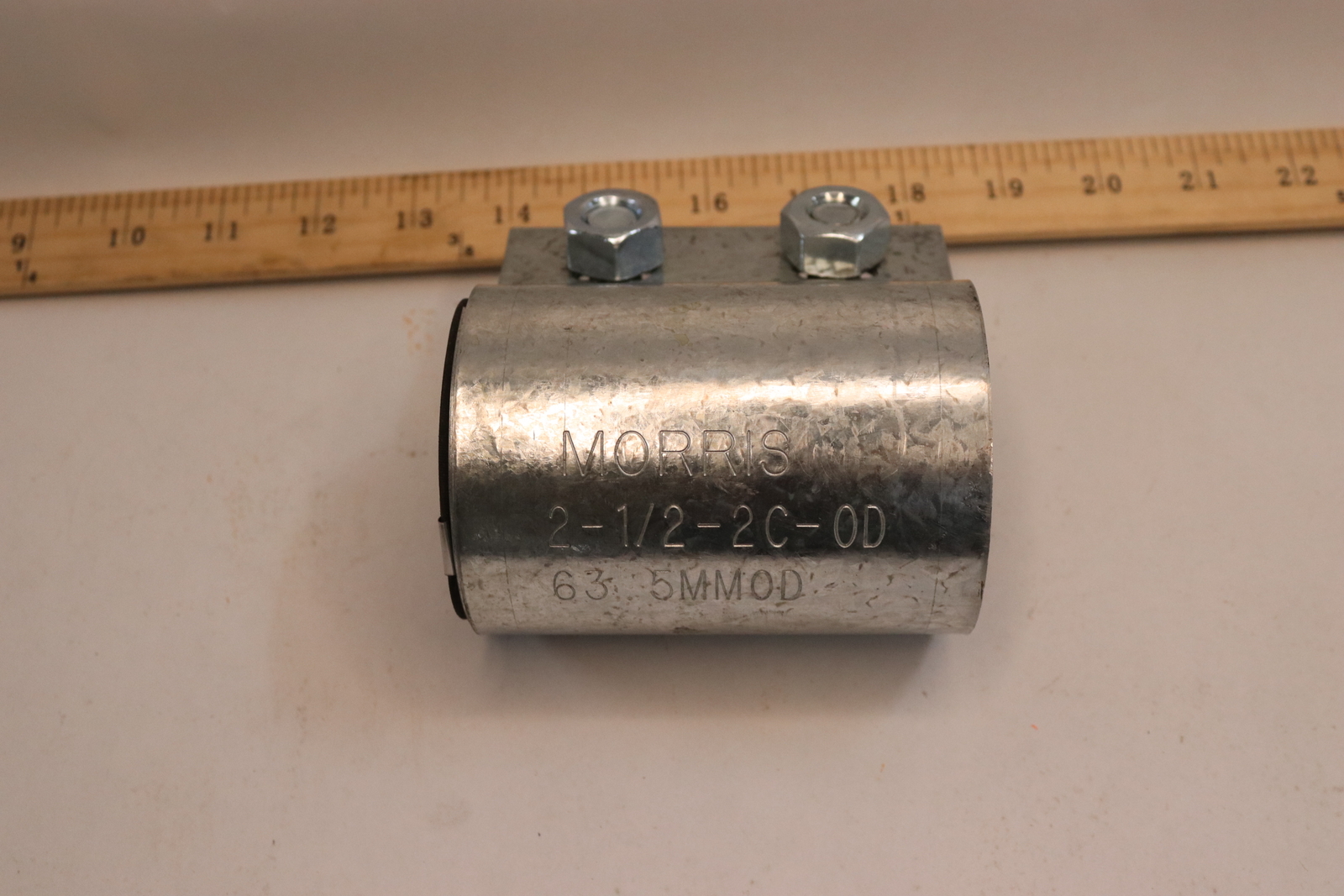 Morris 2-1/2-2C-OD Compression Coupling 2-Bolt 63.5MM OD 4" Length ...