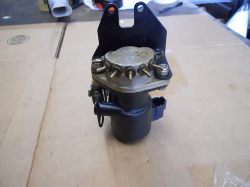 Johnson Evinrude 200-225-250 HP Fitch Ram Oil Injector Manifold 5000527 ...