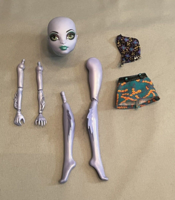 Mattel Monster High Dolls Create a Monster SEA MONSTER PARTS +Accs Some ...