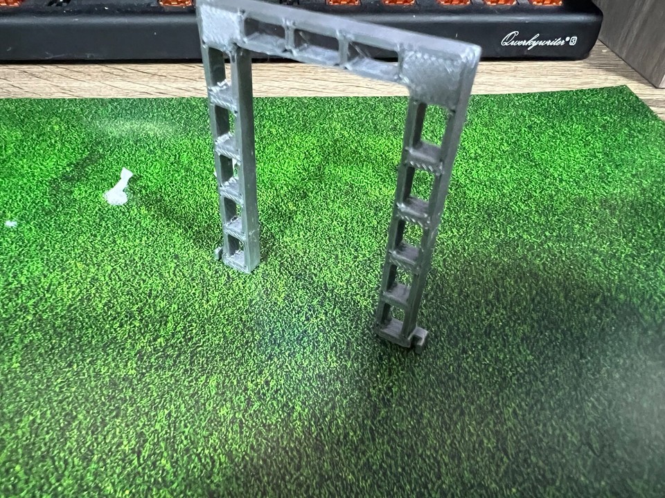 HO Scale Custom Graduated Trestle Set -Choose Your Own Heights 1/4 in ...