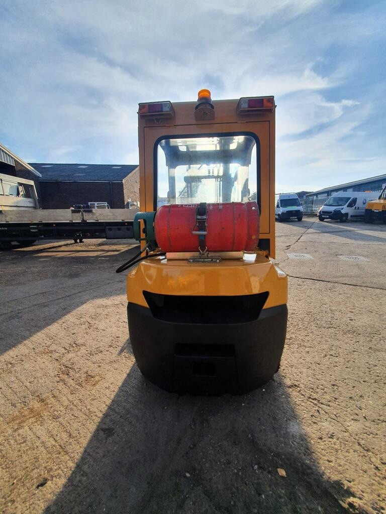 TCM FG25T3 Gas Forklift Inc Paper Roll Clamp Buy-£11995 HP-£59.90 Hire ...