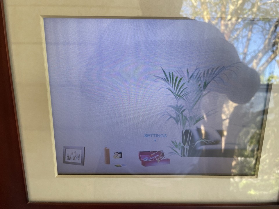 Philips Digital Photoframe 10.4" LCD Panel Brown Wood Frame SPF3400 G7 ...
