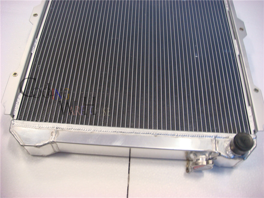 3 Core Aluminum Radiator for Hilux 2.4L & 2.8L 4Runner 2L 3L Diesel ...