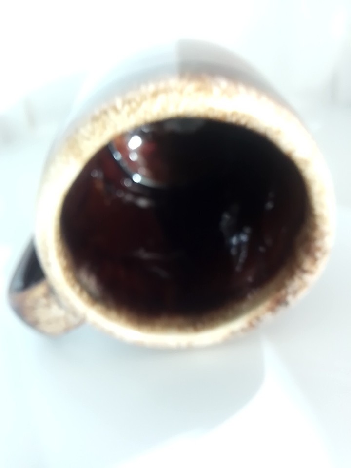 HULL BROWN DRIP COFFEE MUG. HULL BROWN BEER STEIN. Note:Small Crack ...
