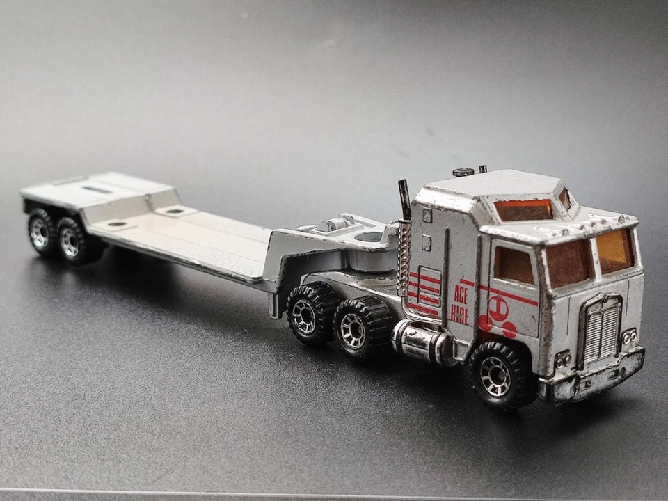 Matchbox Convoy Kenworth Truck & Low Bed Trailer Ace Hire & Helicopter ...