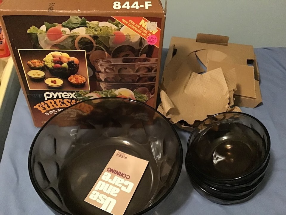 PYREX FIRESIDE 5 Piece Sculptured Bowl Set by Corning in Original Box ...
