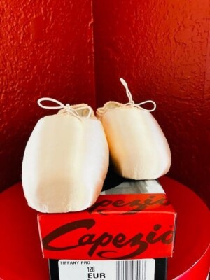 New NIB Capezio Tiffany #128 ballet dance pointe shoes ALL SIZES ...