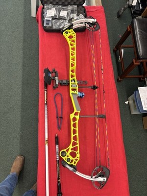 Mathews TRX 40 70LB 28. DL CBE Vertix Sight W/ Light, Stabilizers Extra ...