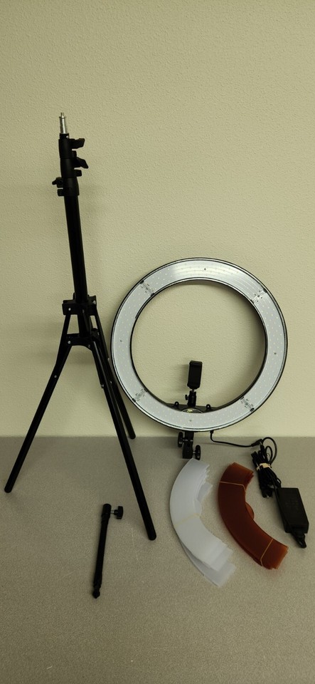 Neewer 18-inch Dimmable LED Ring Light Kit with Light Stand and ...