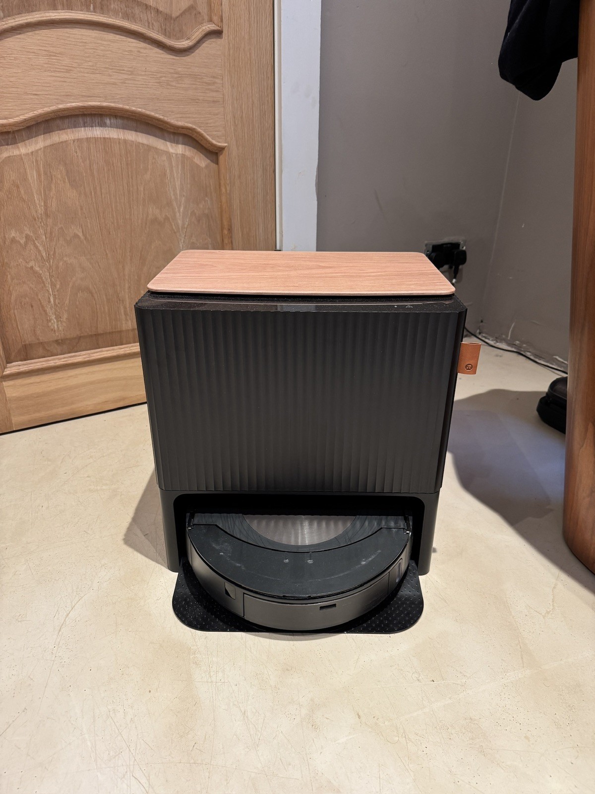 iRobot Roomba Combo j9 Robot Vacuum and Mop & Clean Base C975840 ...