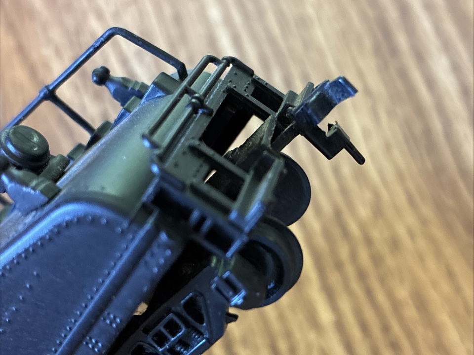 HO Bachmann steam slope back switcher coal tender, # 2126, needs a ...