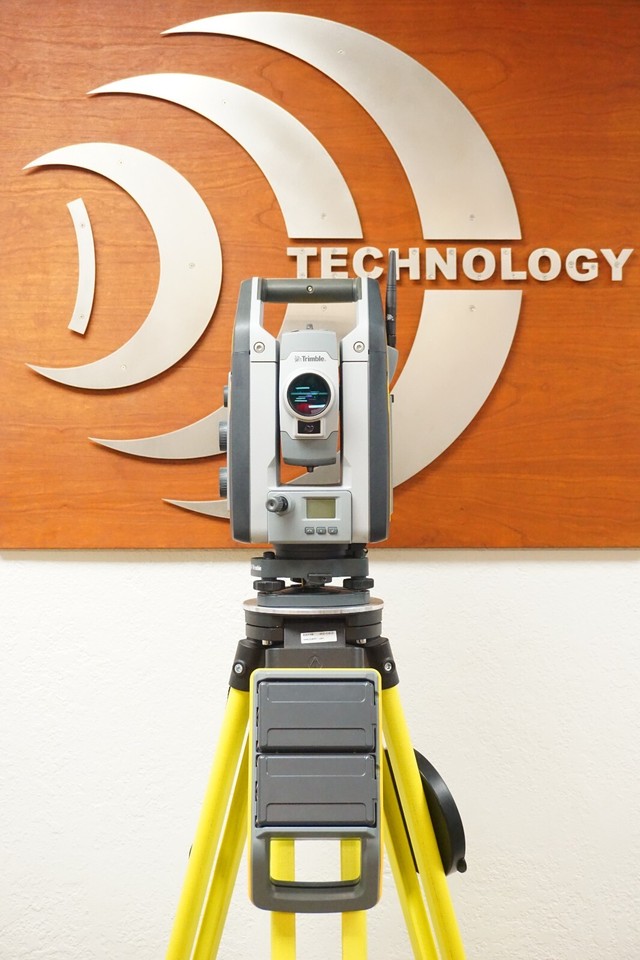 Trimble S7 2" Robotic Total Station R12i & R12 GNSS RTK Vision TSC7 IS ...