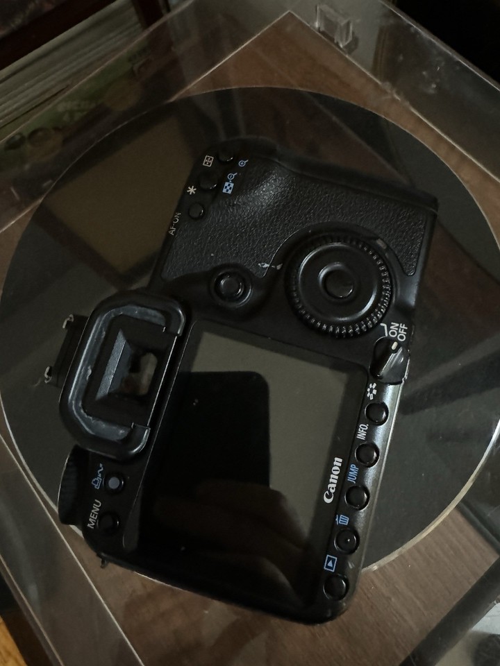 Canon EOS 40D 10.1MP Digital SLR Camera Body | eBay