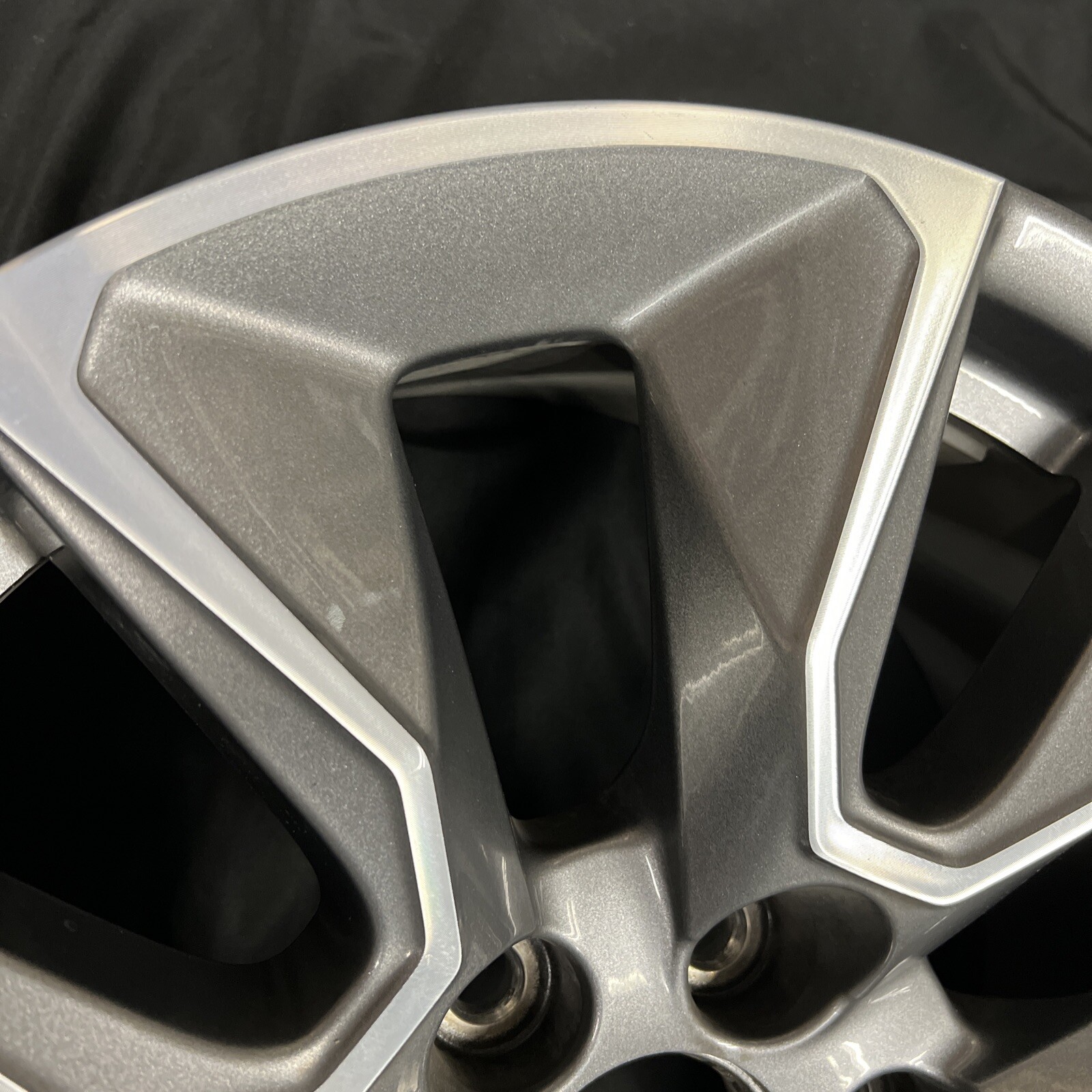 Chevy Silverado Tahoe GM 1500 23377015 OEM 20x9 20" 6 Lug Wheel Rim ...