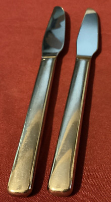 VECTRA Oneida Heirloom LTD Stainless 2 Dinner Knives USA Flatware 9 1/2 ...