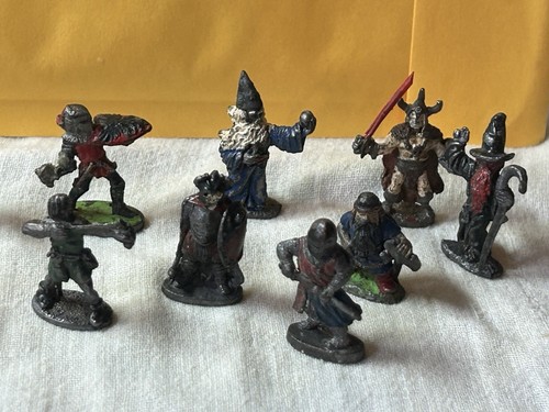 Vintage Dungeons and Dragons Metal Miniatures Lead Figures Lot Of 18 | eBay