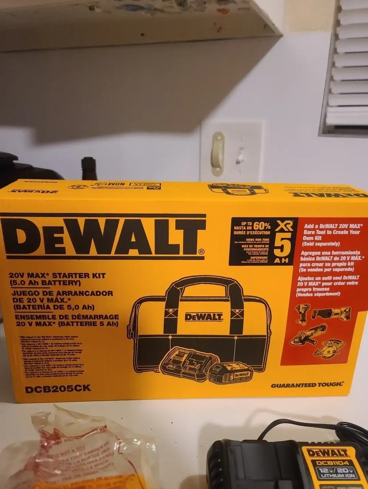 Dewalt DCB205CK 20V MAX XR Premium Lithium-Ion 5.0Ah Battery Pack ...