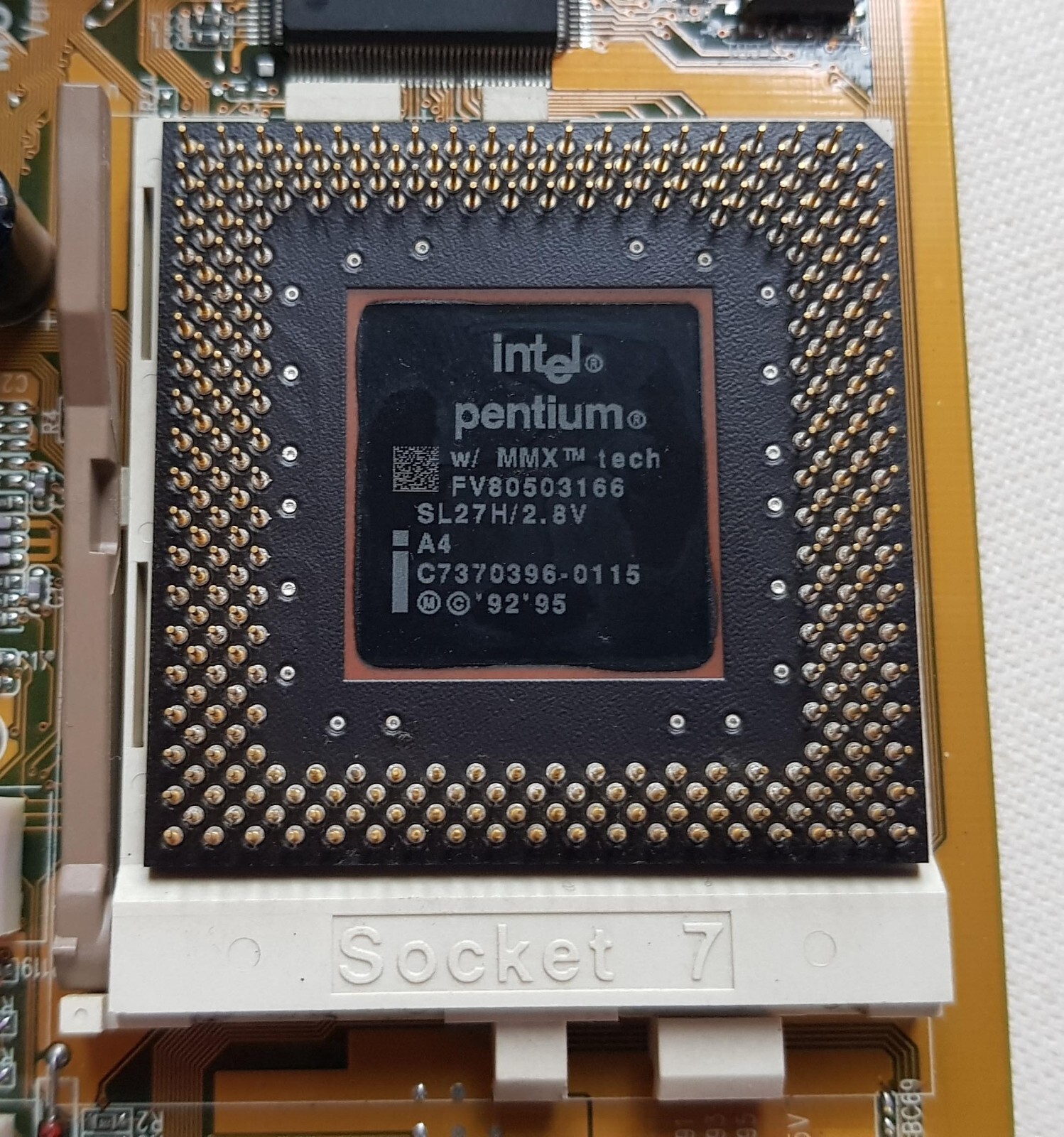 Biostar M5ATD ALi ALADDiN IV+ Chipset + Intel Pentium 166MMX + 64RAM ...