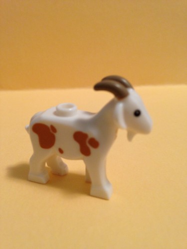 Lego animal minifigure white goat with medium nougat spots Dark tan ...