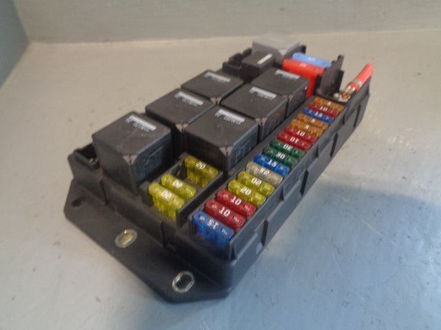 Range Rover L322 Fuse Box Rear Boot YQE500340 V8 or TD6 2002 to 2009 | eBay