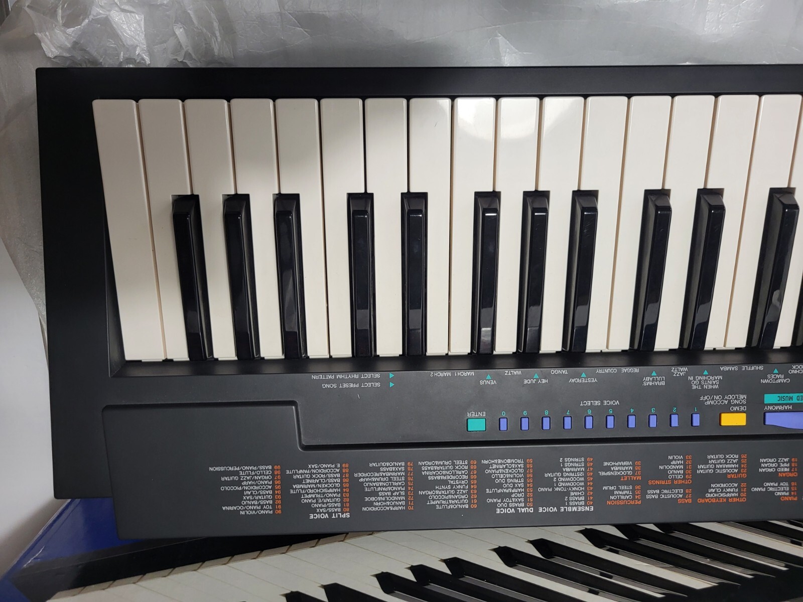 YAMAHA PSR-2 Portable Electronic Keyboard Portatone With AC Adapter ...