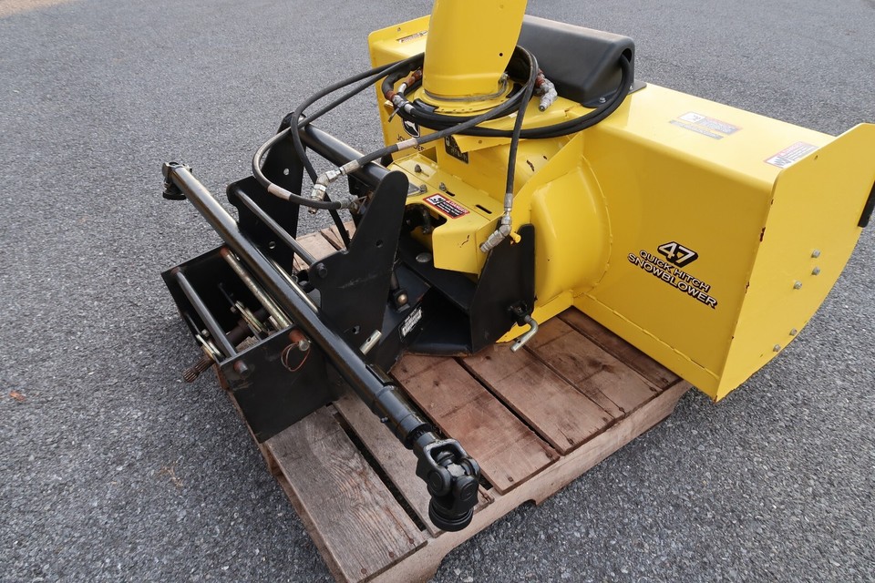 JOHN DEERE 2210 2305 TRACTOR 47" QUICK HITCH SNOW BLOWER WITH ...