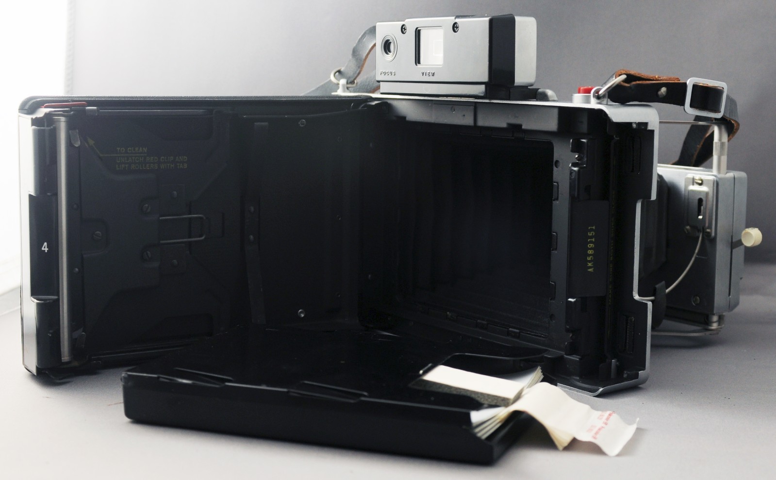 POLAROID Land CAMERA Automatic 100 VINTAGE FILM Folding Bellows Instant ...