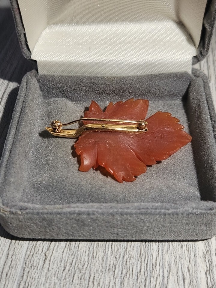 Unbranded Gold Yellow Gold Autumn Leaf Brooch | eBay