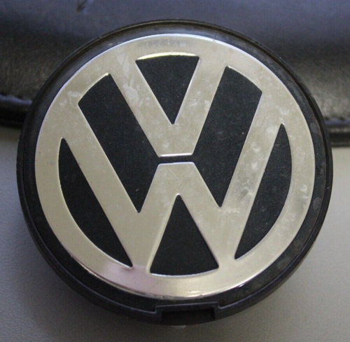 OEM Volkswagen VW Center Hub Cap 7M7601165 7D0601165 ( 1 broken tab ...