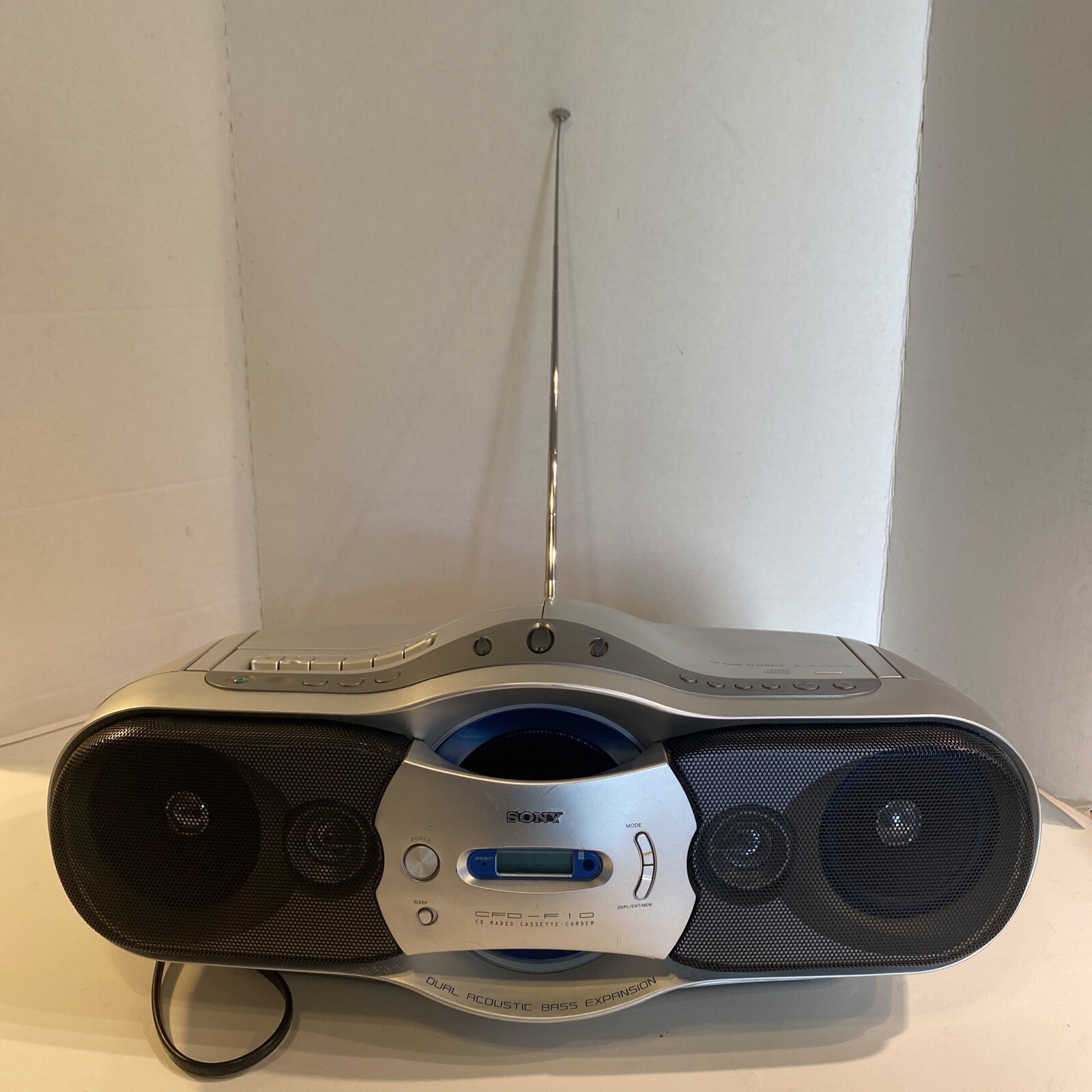 Sony CFD-F10 CD/Headphone Jack/CD-R Playback/Radio/CD-RW Playback ...