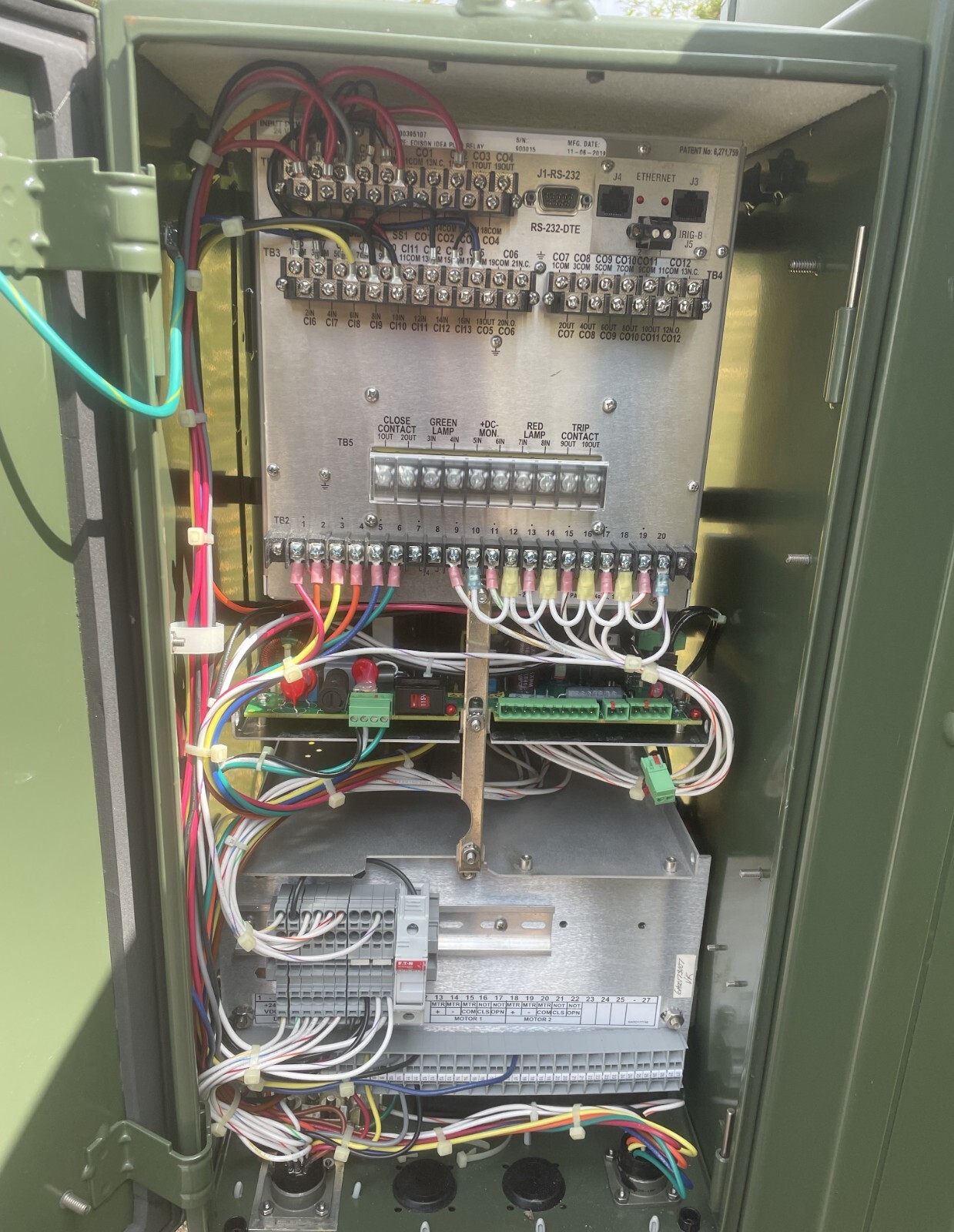 Visible-Break Padmounted 2017 /Underground TypSe VFI, Flud-insulated ...