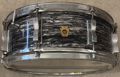 1965 Ludwig Ringo Black Oyster Pearl Keystone Badge w/ Matching Snare ...
