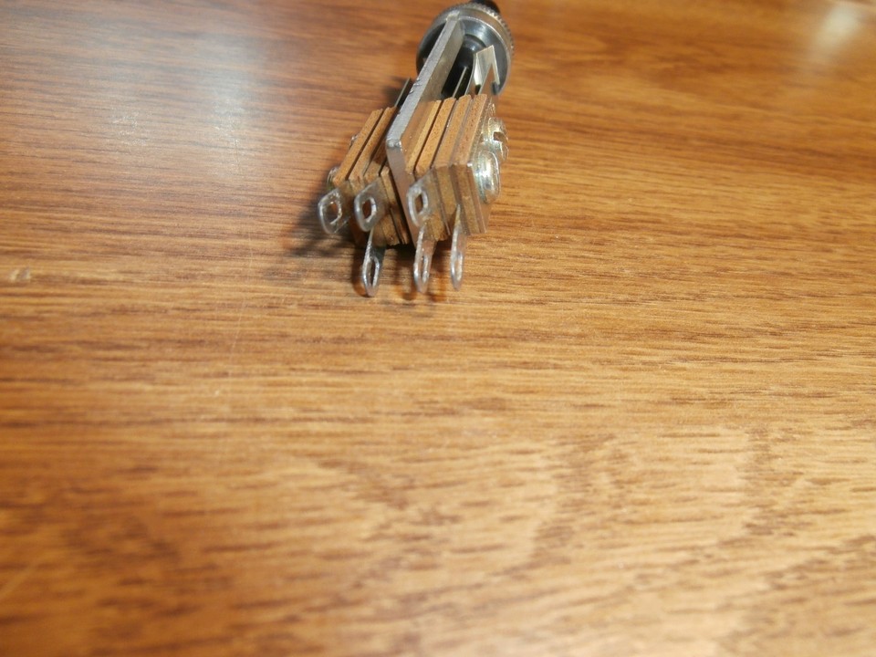 Switchcraft 3036-L Lever Switch, "LEV-R",SPDT, Locking Action, NOS | eBay