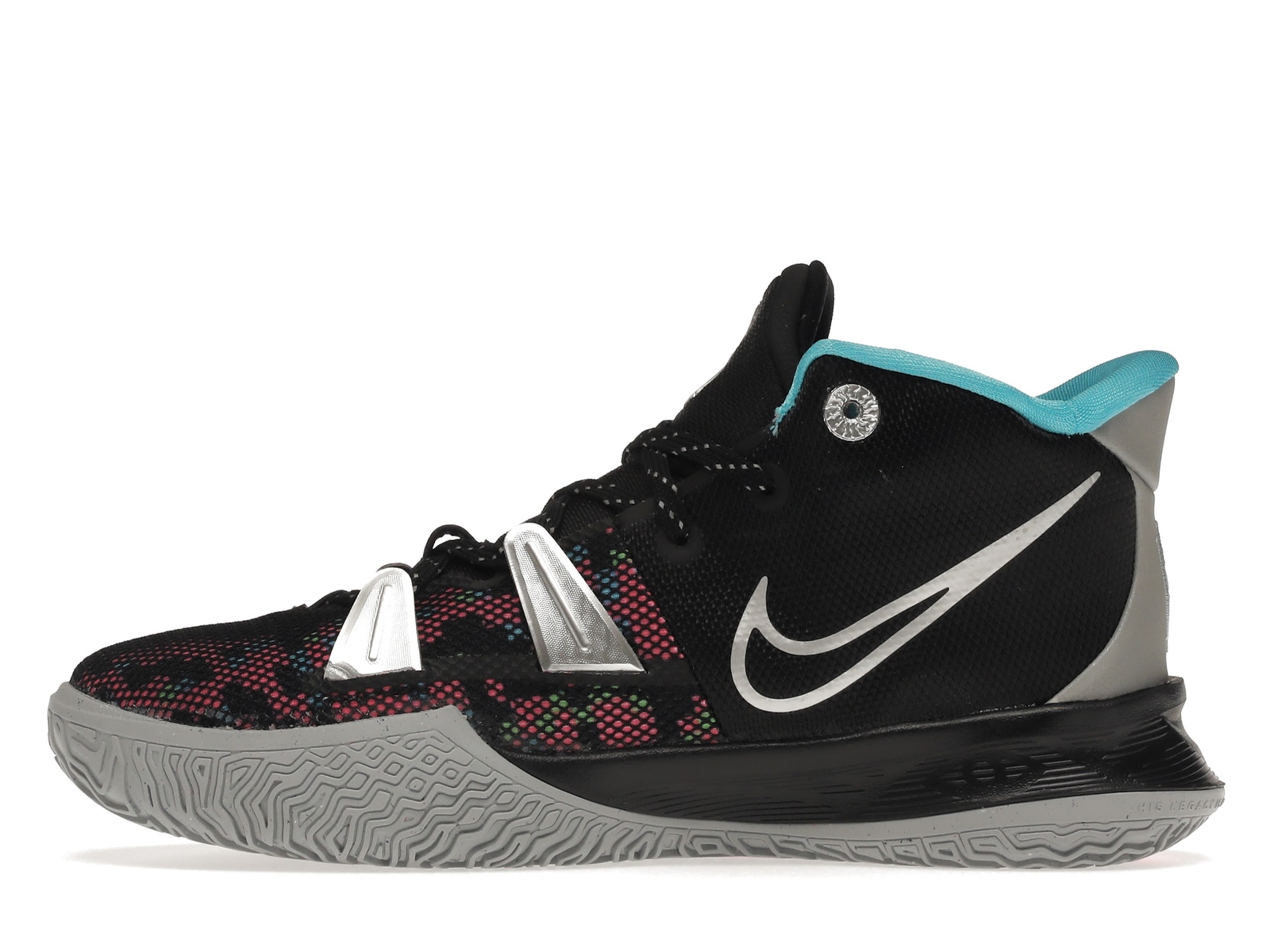 Size 5 (GS) - Nike Kyrie 7 Mid Pixel Camo for sale online | eBay