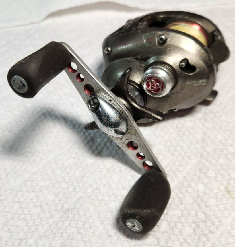 Quantum Accurist PT AC100SPT-D1 Baitcasting Reel 6.3:1 Flipping Switch ...