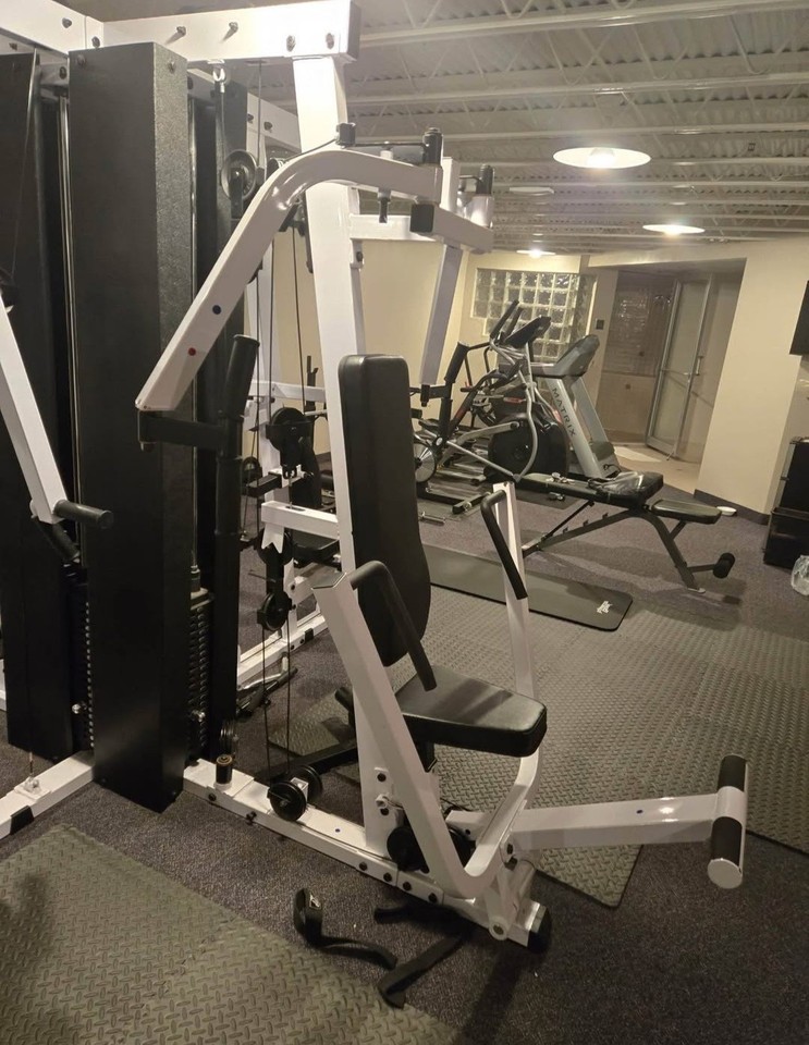 Body Solid Home Gym System EXM4000S - With Leg Press and 4th Weight ...