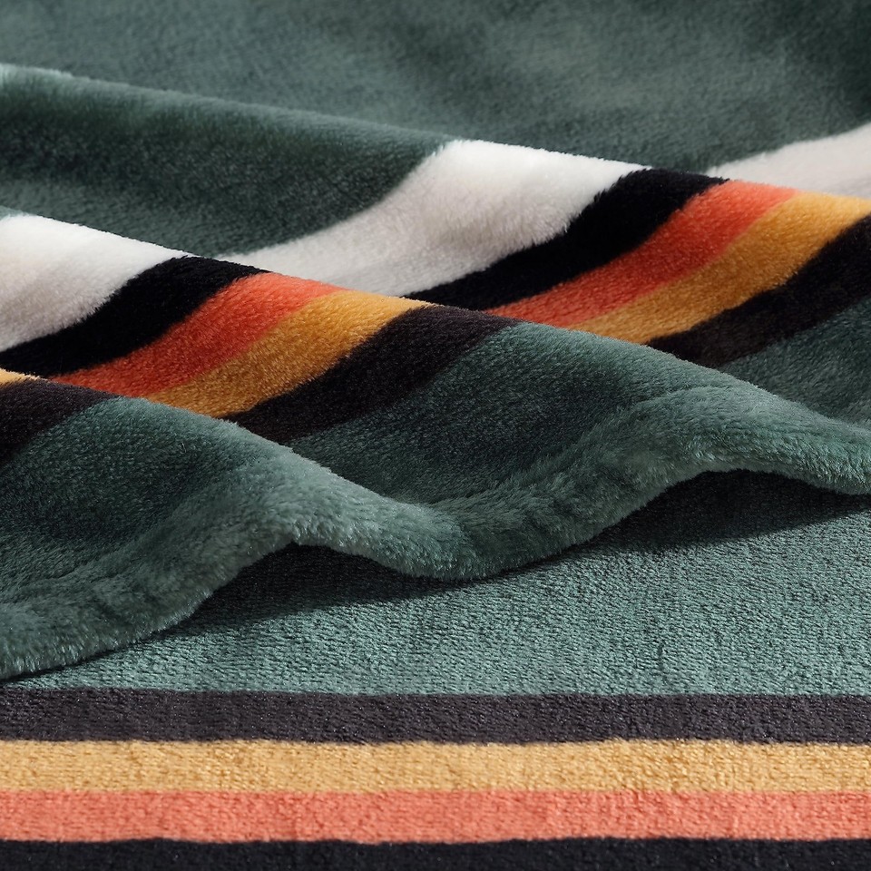 Wrangler - Queen Blanket, Ultra Soft Plush Fleece Bedding, Cozy Home ...