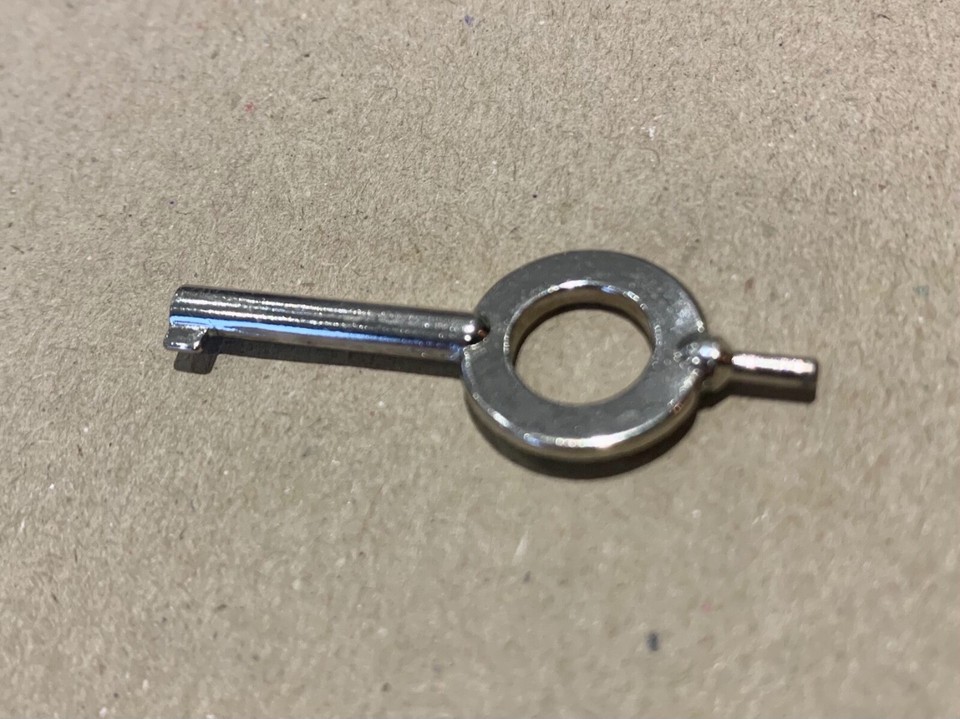 POLICE HANDCUFFS SOLID STEEL, 2 GENUINE Police Keys Viper Serial Number ...