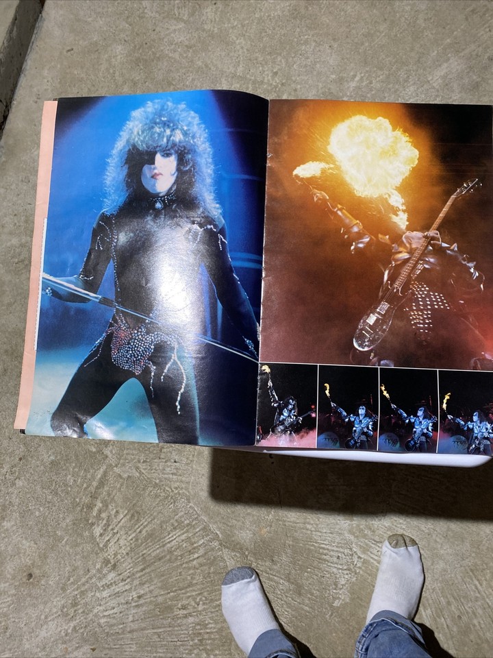 1976/1977 kiss official concert book Destroyer/Rock n roll over tour ...