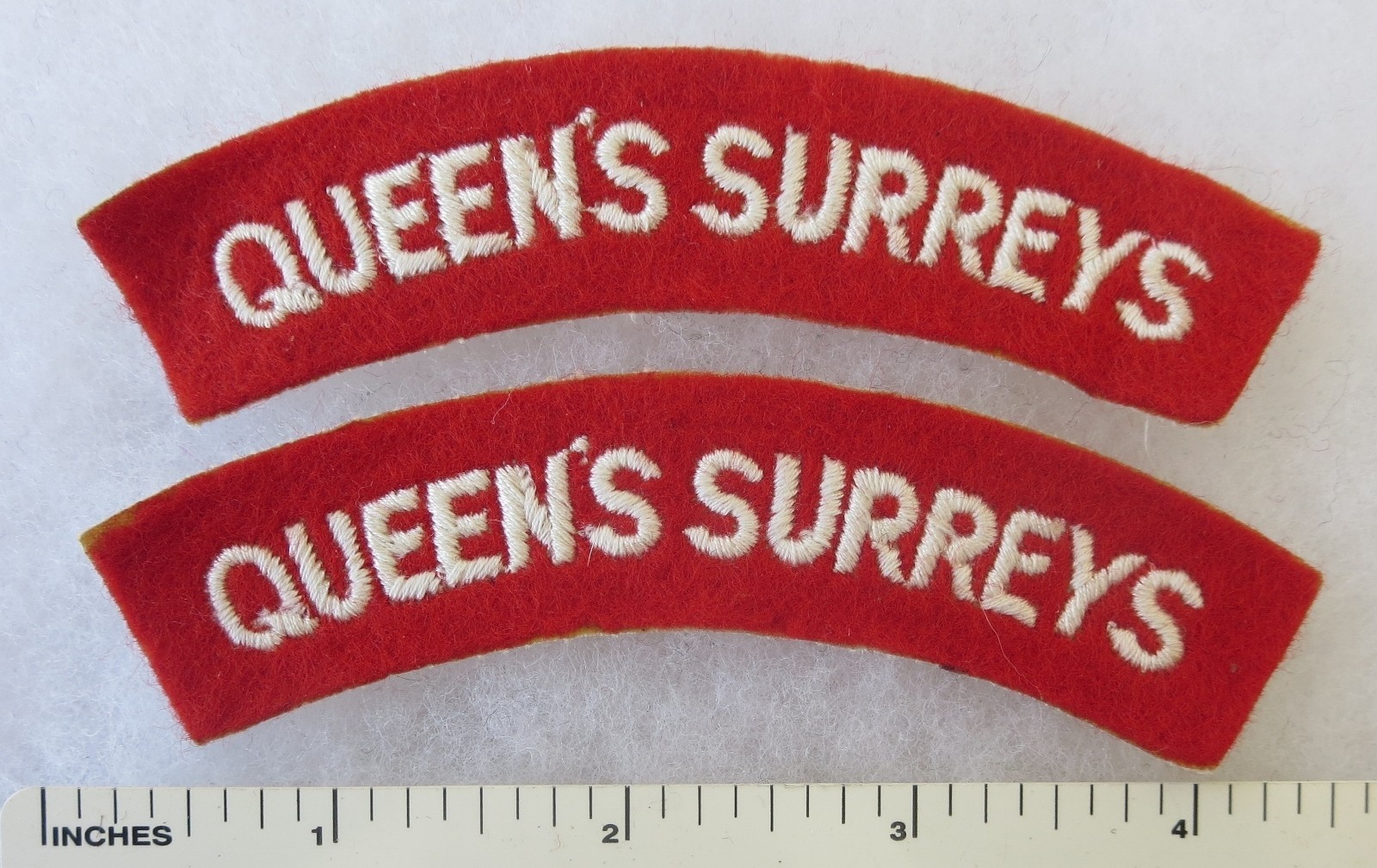 PAIR ORIGINAL Vintage BRITISH ARMY SHOULDER FLASH PATCHES - QUEEN'S ...
