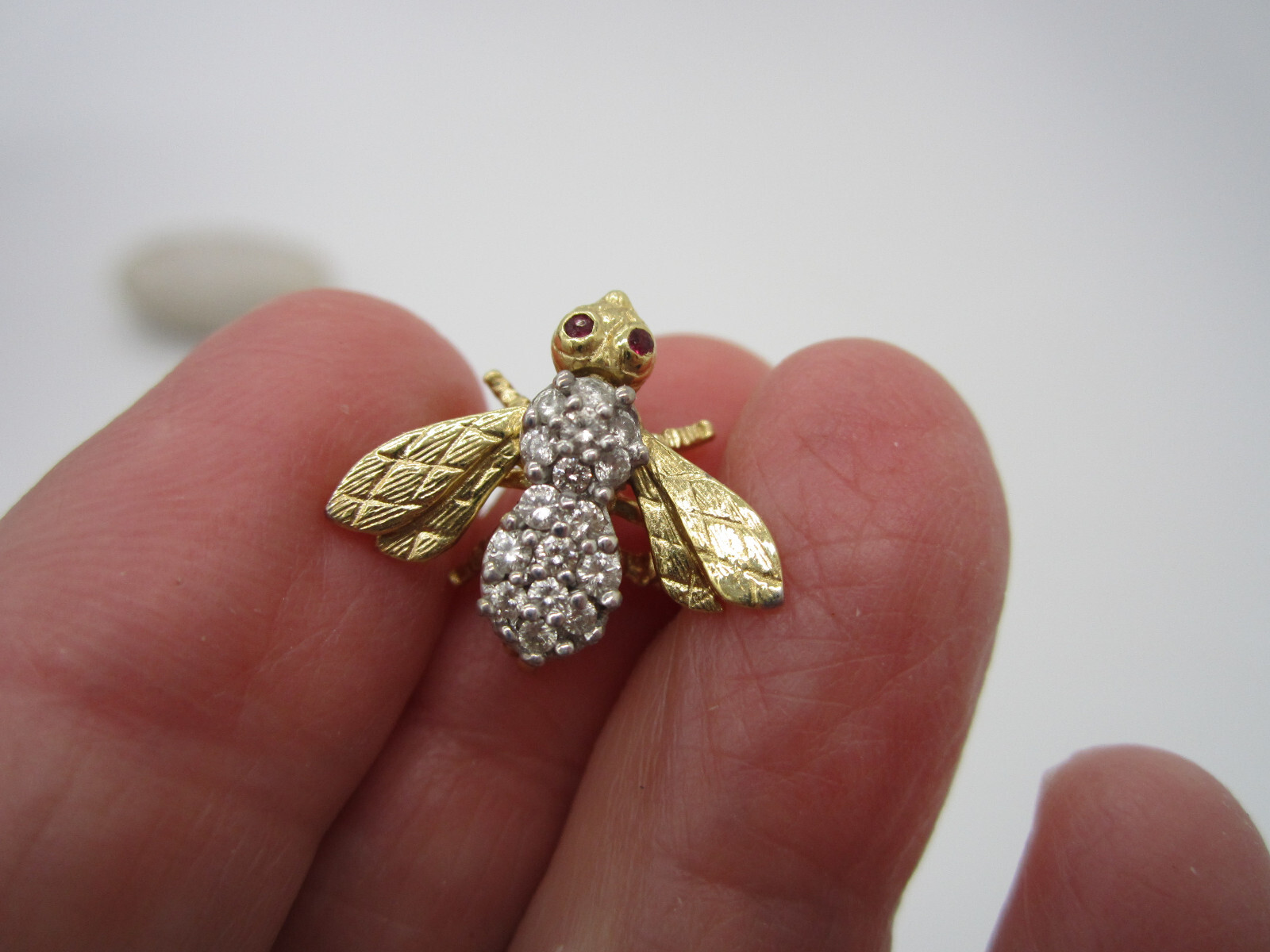 Estate Elegant 14k Yellow Gold Sparkling Diamond Ruby Bee Fly Insect ...